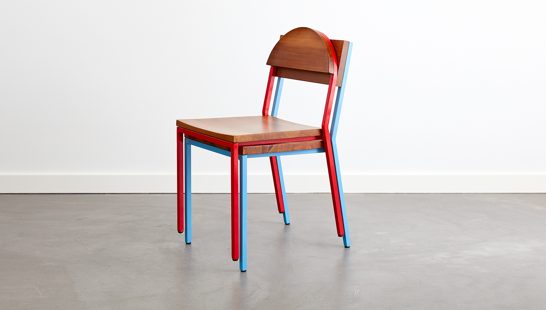 Suzy Stackable Dining Chair Round – Reddie